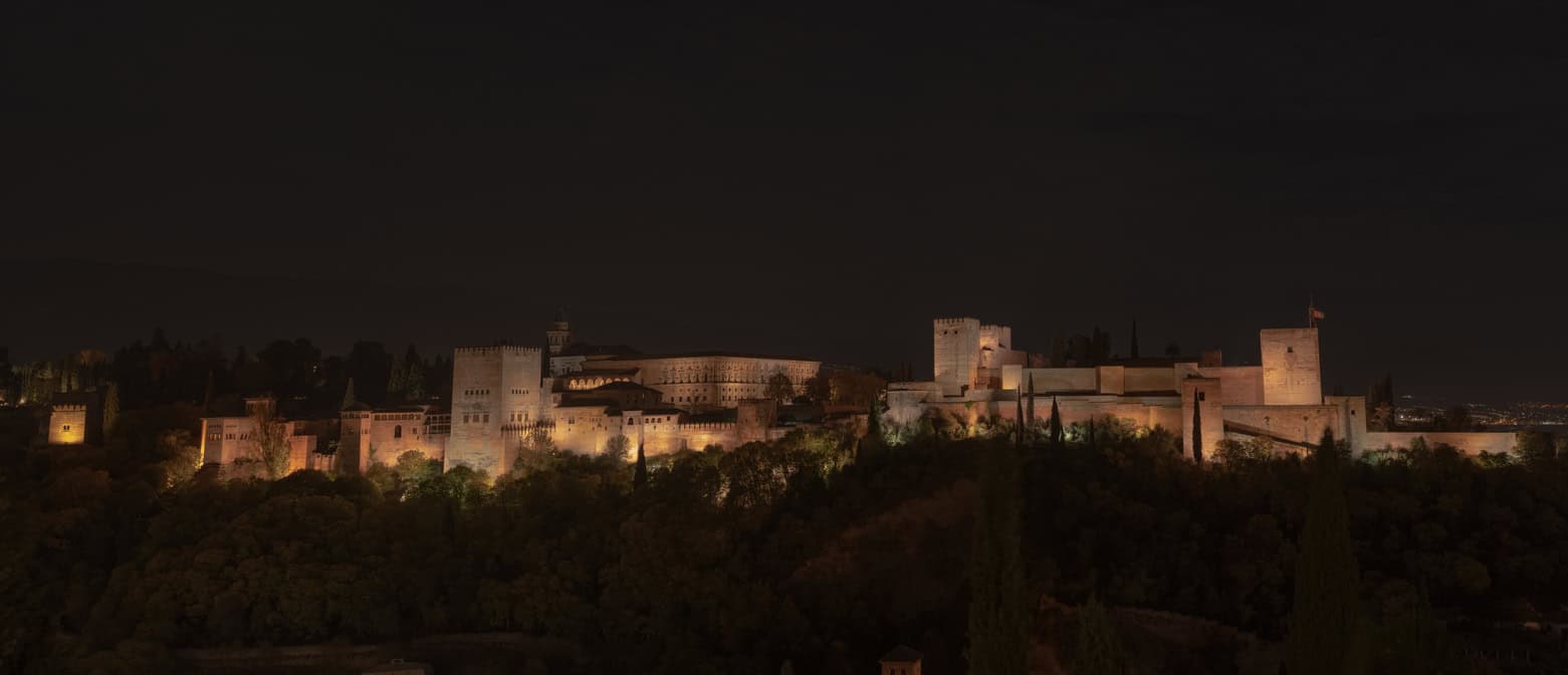 Granada vs. Seville: Which Travel Destination to Choose? - Must See Spain